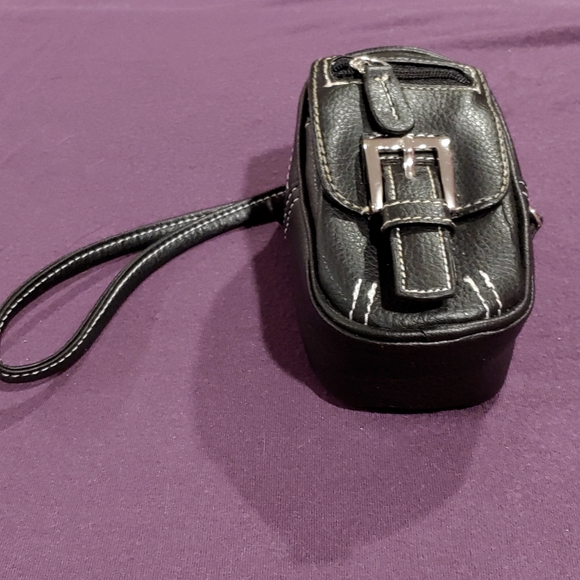 Vituri | Bags | Vituri Wristlet | Poshmark
